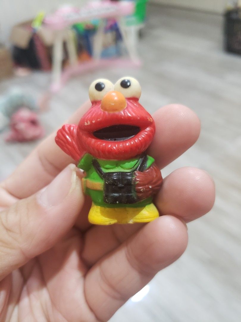 ACTION MINI FIGURE FIGUR ELMO SESAME STREET MERAH RED RARE LANGKA JADUL ...