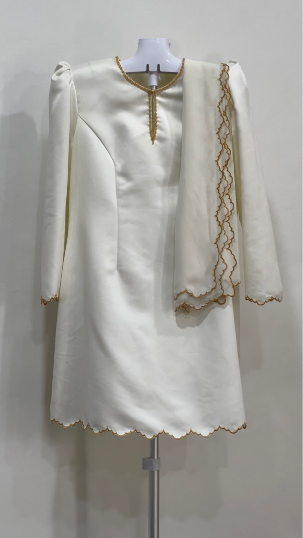Baju Kurung Moden Putih (Baju Tunang/Nikah), Women's Fashion, Dresses ...