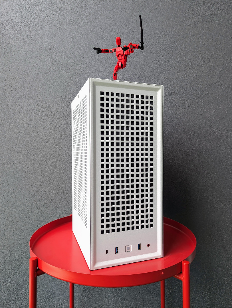 [DESIGNER CUSTOM DESKTOP PC] [SFF/ITX] AM5 7600 + RTX 4060 + 32GB DDR5 ...