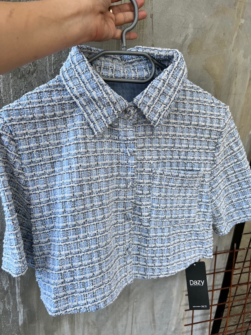 DAZY blouse, Women's Fashion, Tops, Blouses on Carousell