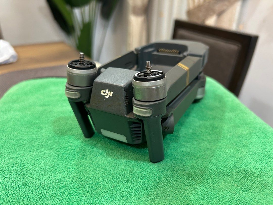 DJI Mavic Pro FMC Full Set with Hardcase, Photography, Drones on Carousell