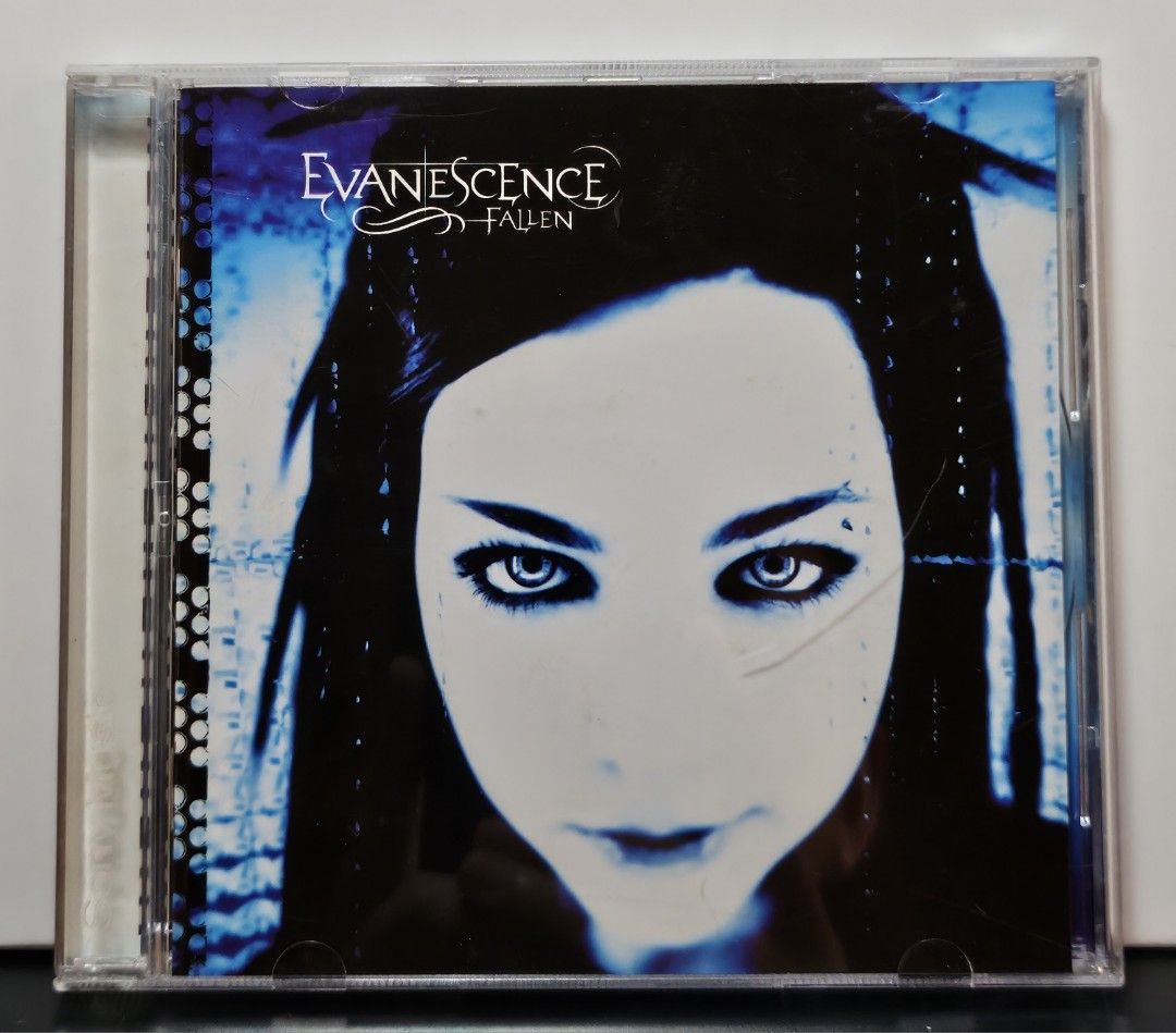EVANESCENCE - FALLEN (2003) CD, Hobbies & Toys, Music & Media, CDs ...