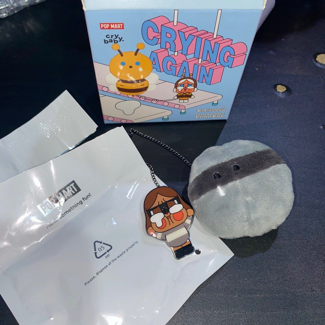 (FREE ONGKIR!!) CRYING AGAIN PLUSH BADGE ROBBERS BLACK ORI POPMART ...