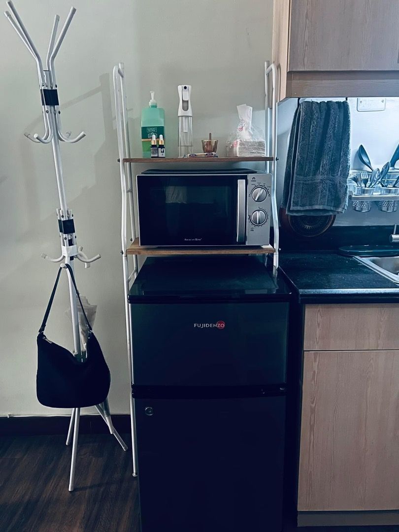 Fully Furnished Studio Unit Facing Manila Bay in La Verti Residences ...