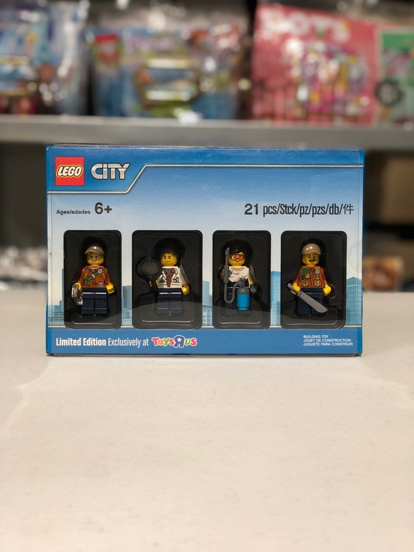 LEGO Bricktober Toy R Us Exclusive 5004940: City Jungle Minifigure ...