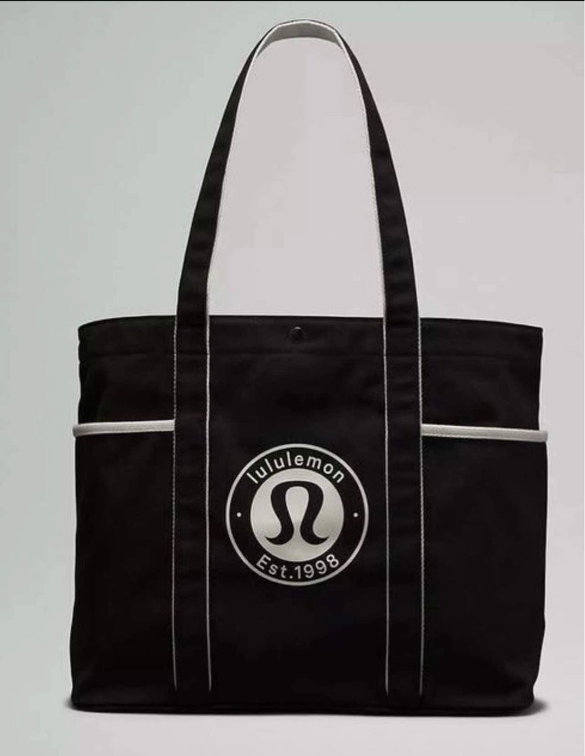 Lululemon Daily Multi-Pocket Canvas Tote Bag 20L Logo, Women's Fashion ...