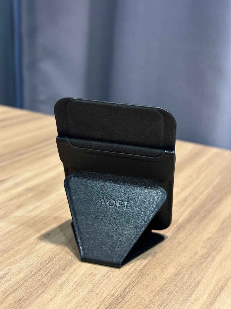 Moft Snap on stand, Mobile Phones & Gadgets, Mobile & Gadget ...