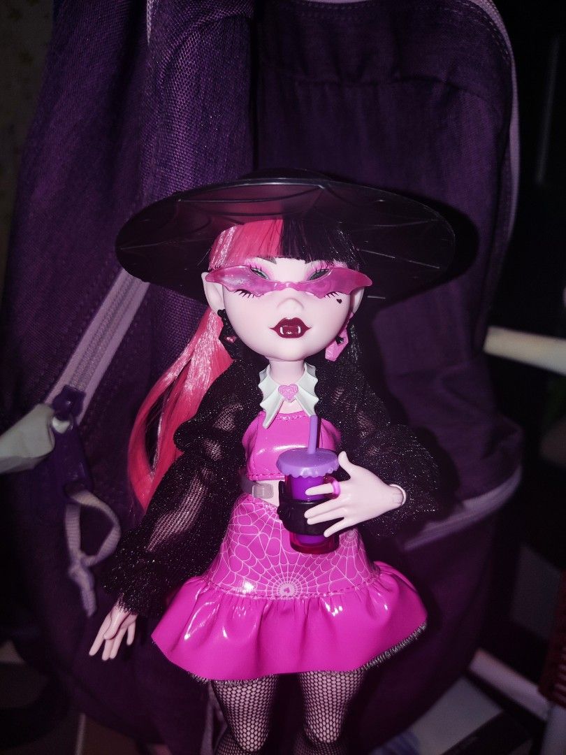 Monster High Core Refresh Draculaura, Hobbies & Toys, Toys & Games on ...