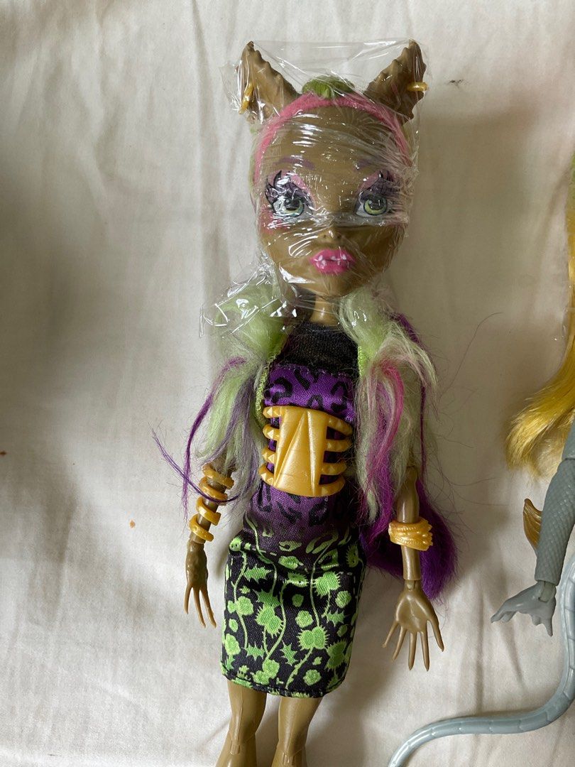 Monster High Freaky Fusion Set Clawvenus Lagoonafire Neightan Rot ...