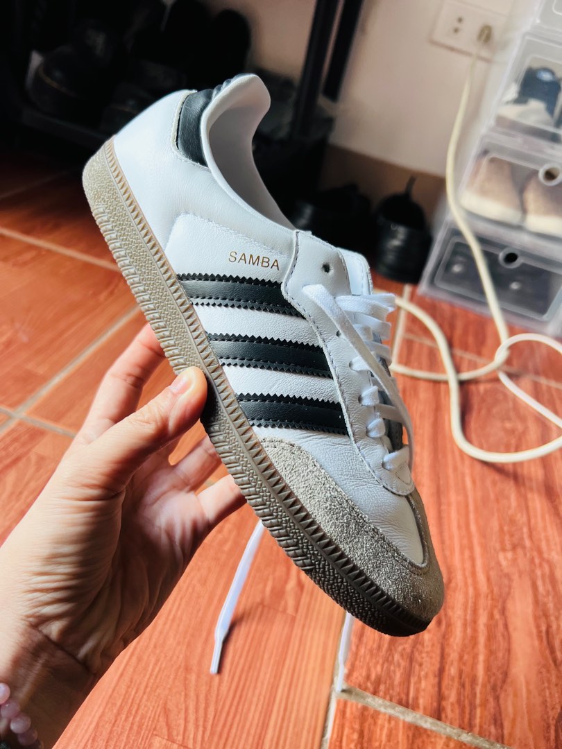 Orig adidas Samba, Men's Fashion, Footwear, Sneakers on Carousell
