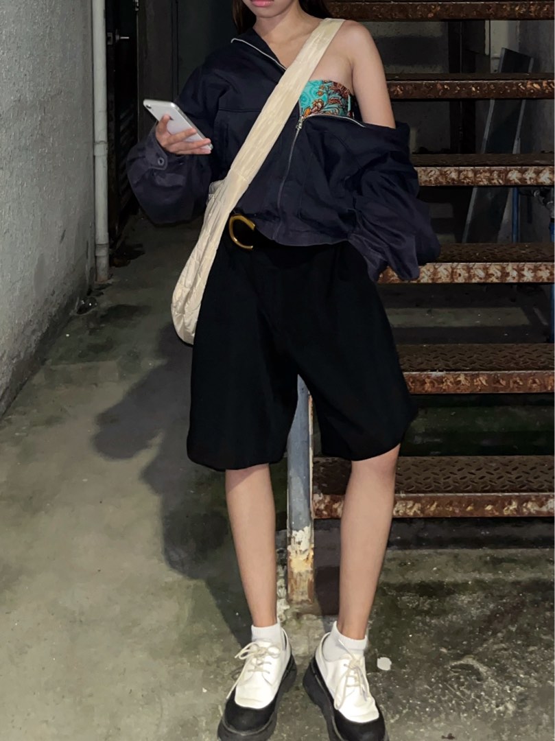 oversize black trouser type jorts, Women's Fashion, Bottoms, Shorts on ...