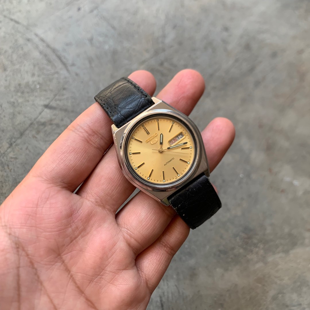 Seiko vintage automatic 7009 series, Fesyen Pria, Jam Tangan di Carousell