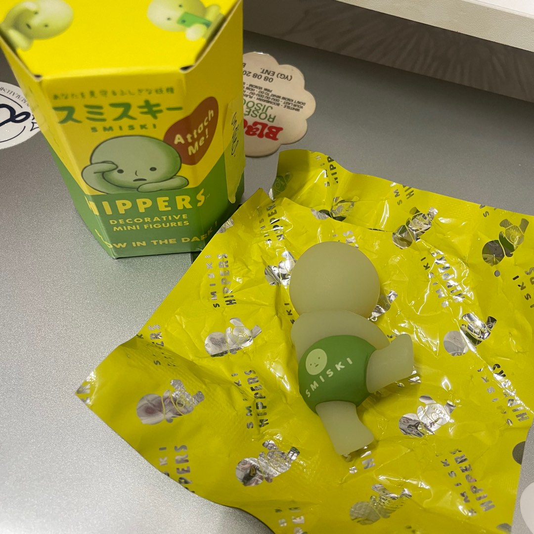 SEALED Smiski Hippers Series - Smiski Underwear/Trying To Climb (Tags ...