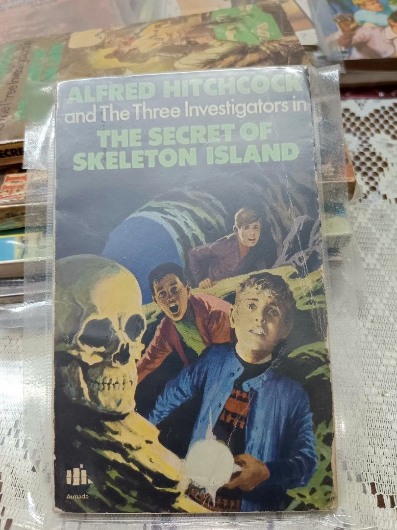 The Three Investigators, by Alfred Hitchcock, Hobbies & Toys, Books ...