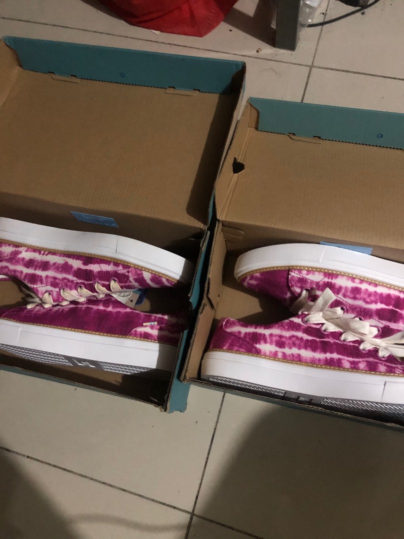 Toms Alex Fuchsia Rose Batik Canvas, Women's Fashion, Footwear, Sandals ...