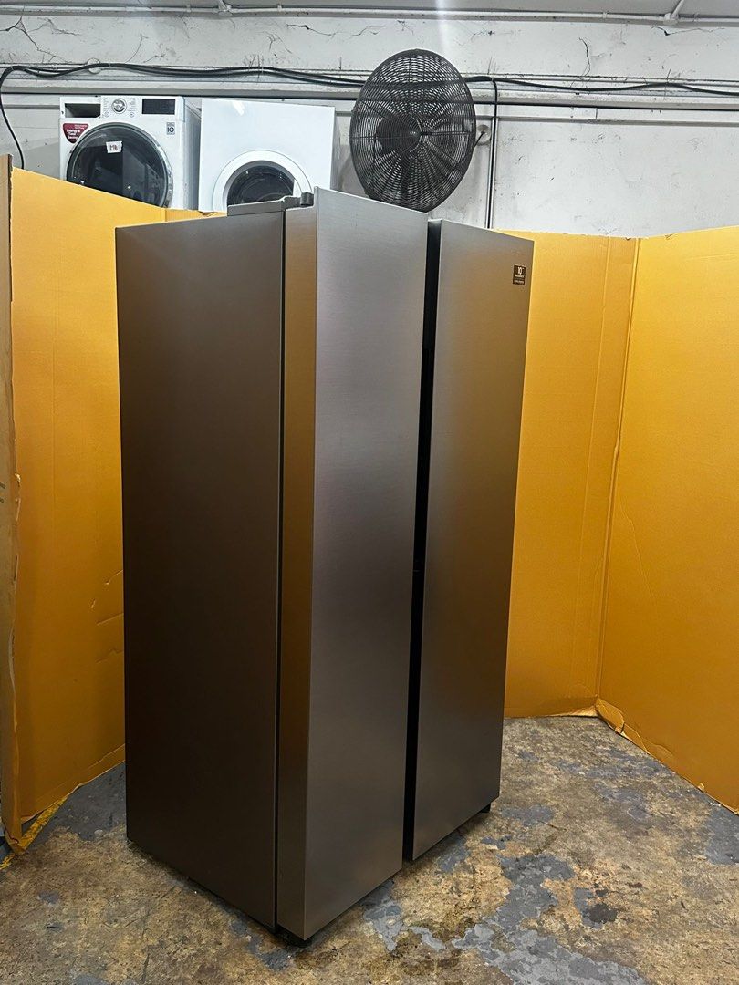 082410 (1) Samsung SBS Fridge 647L 2 $599 Model: RS62R5004M9/SS ...