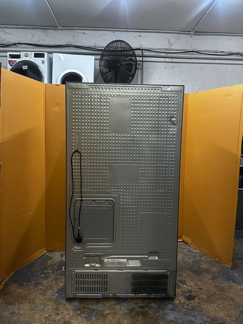 082410 (1) Samsung SBS Fridge 647L 2 $599 Model: RS62R5004M9/SS ...