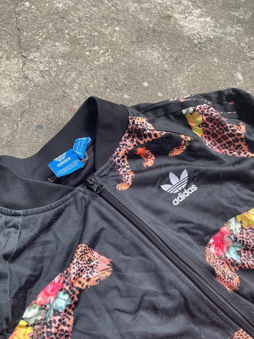 Adidas X Farm Oncada Jaguar Floral Track Jacket, Women's Fashion, Activewear on Carousell