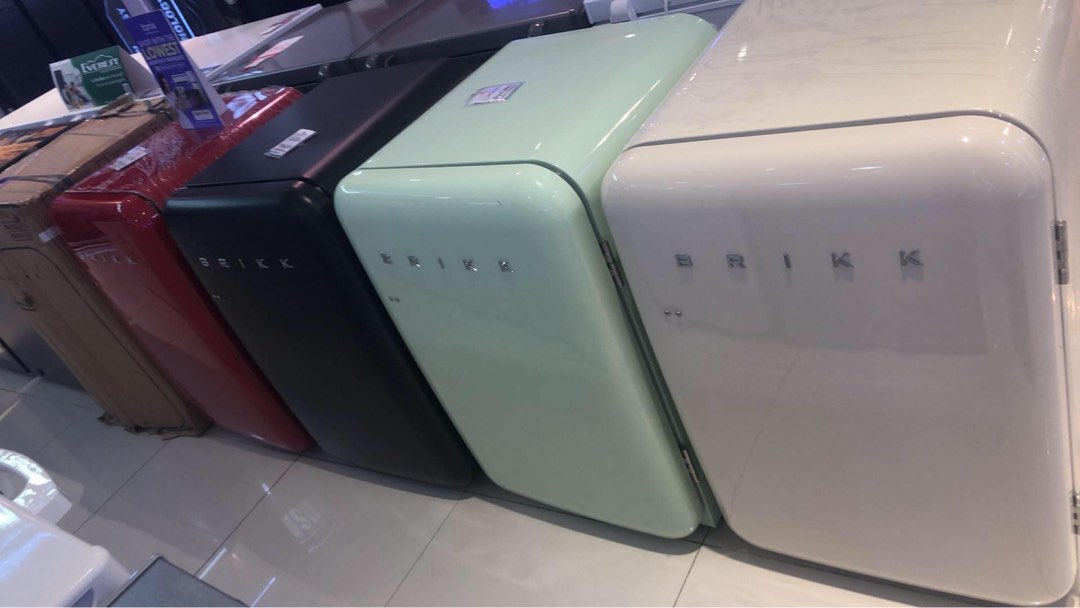 BRIKK PERSONAL REFRIGERTOR, TV & Home Appliances, Kitchen Appliances ...