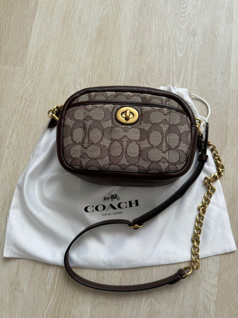 Coach Camera Bag, Women's Fashion, Bags & Wallets, Cross-body Bags on ...