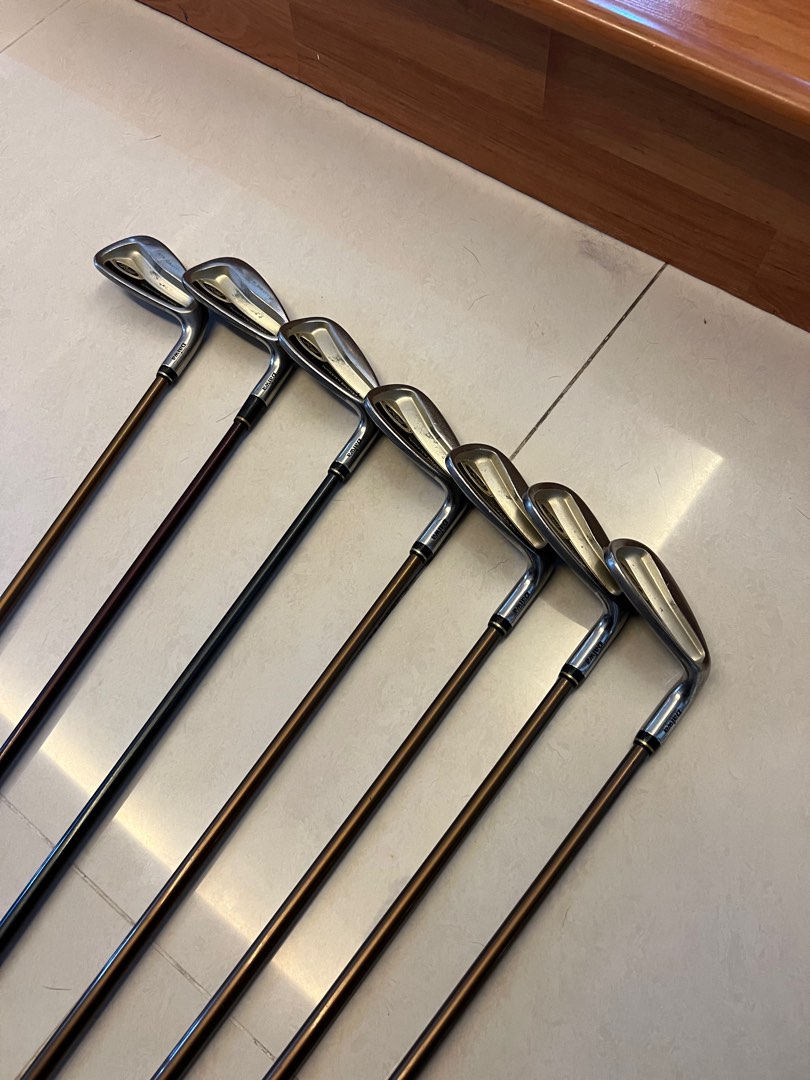 Daiwa Golf Iron Set (Beginner Friendly), Sports Equipment, Other Sports ...