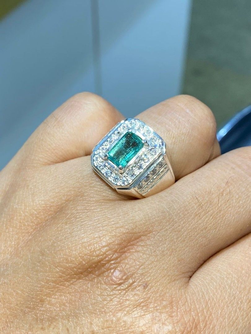 Emerald (Zamrud) Zambia batu permata gemstone, Men's Fashion, Watches ...
