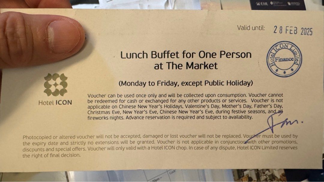 Hotel Icon lunch buffet voucher for ONE person - 只有一張, 門票＆禮券, 現金券、兌換券 ...