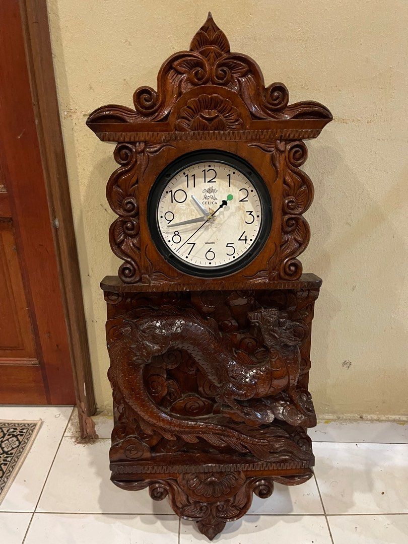 Jam kayu jati solid motif naga, Hobbies & Toys, Collectibles ...
