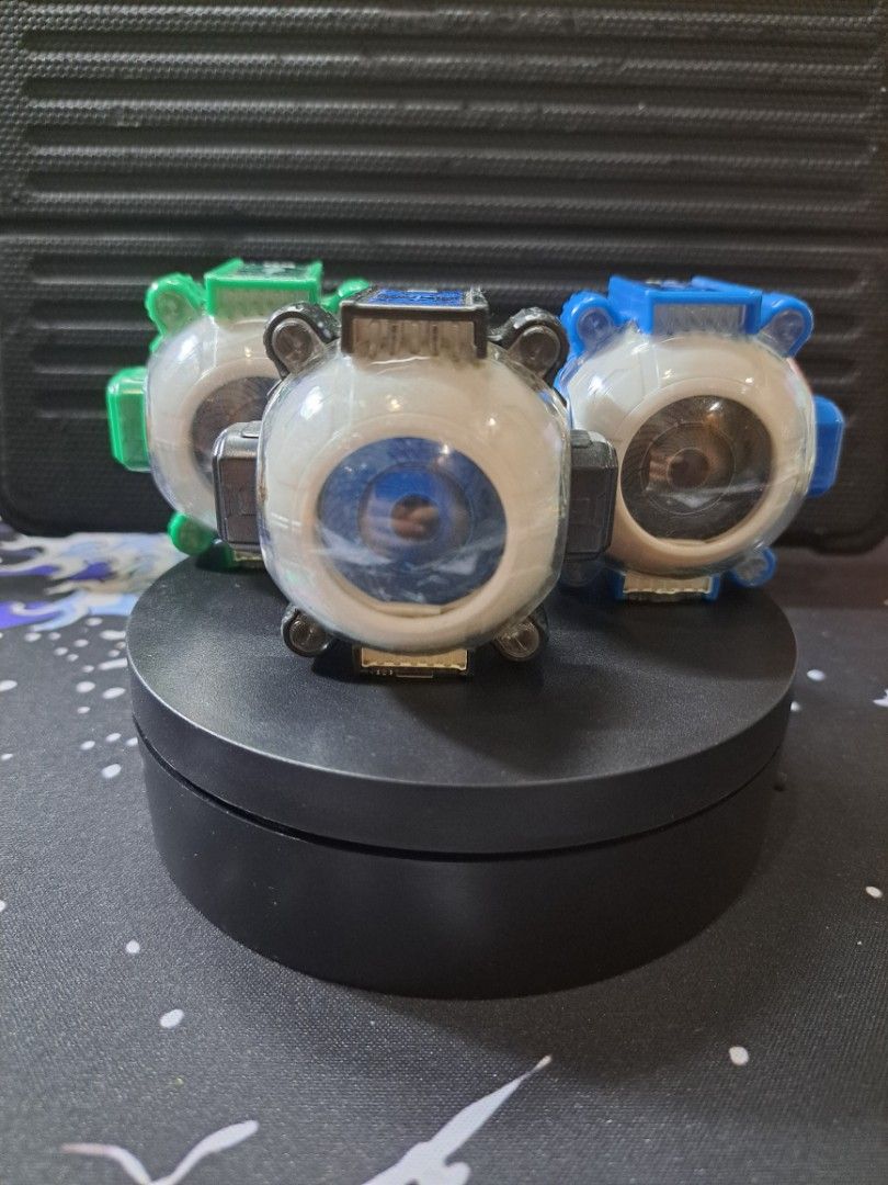 Kamen Rider Ghost Eyecons - Specter, Newton, Robin Hoos, Hobbies & Toys ...
