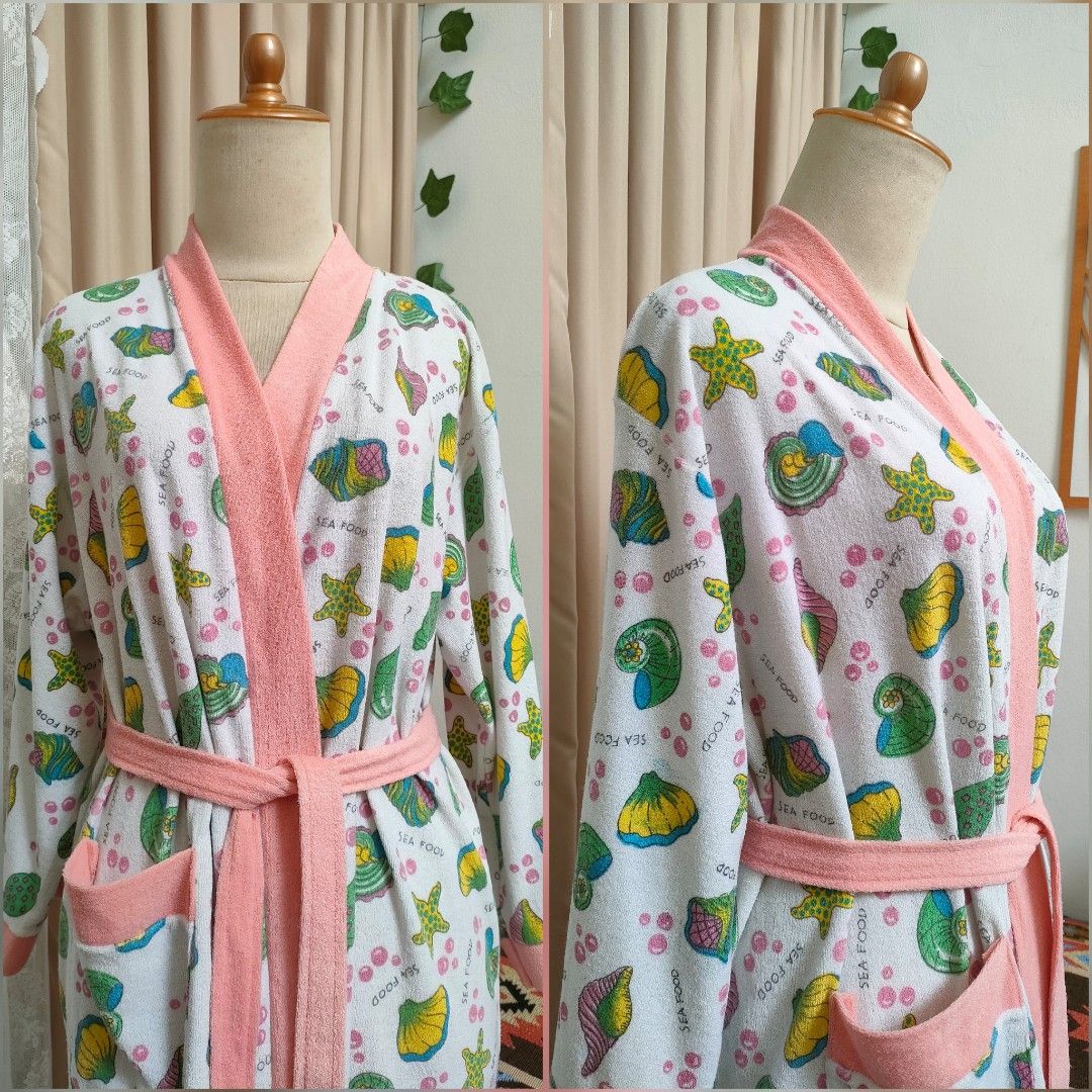 Kimono Jubah Mandi Motif Sea Food Putih Salem, Fesyen Wanita, Pakaian ...