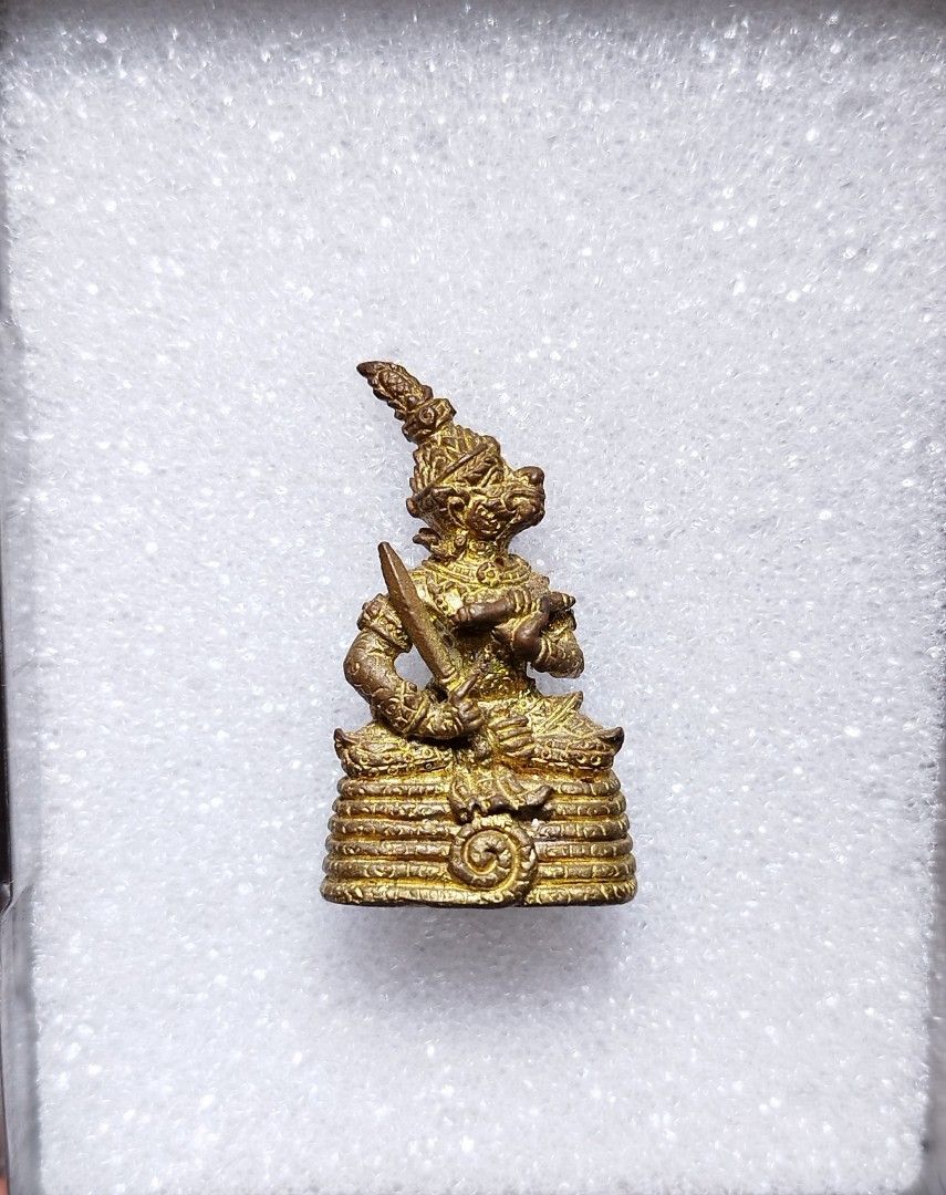 Luang Phor Kambu Wat Kut Chomphu, Hobbies & Toys, Collectibles ...