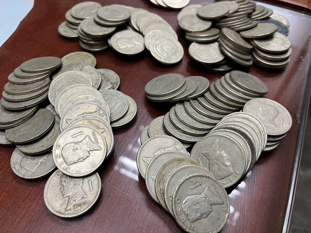 Malaki 1 Piso Jose Rizal big large coin 1972 1974 collectible lot ...