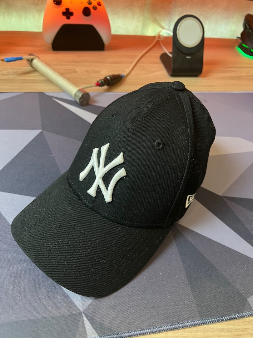 New Era Adjustable Hard Top Cap (Genuine), Men's Fashion, Watches ...