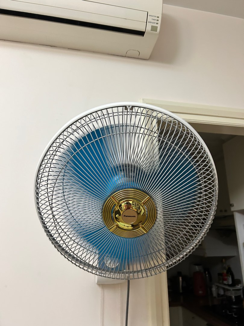 Panasonic wall fan 14‘ 壁扇 14吋, 傢俬＆家居, 燈飾及風扇, 風扇 - Carousell