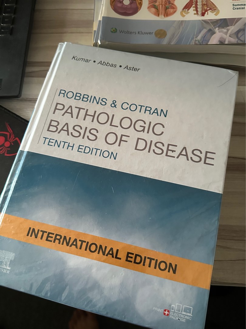 Robbins pathology textbook, Hobbies & Toys, Books & Magazines ...
