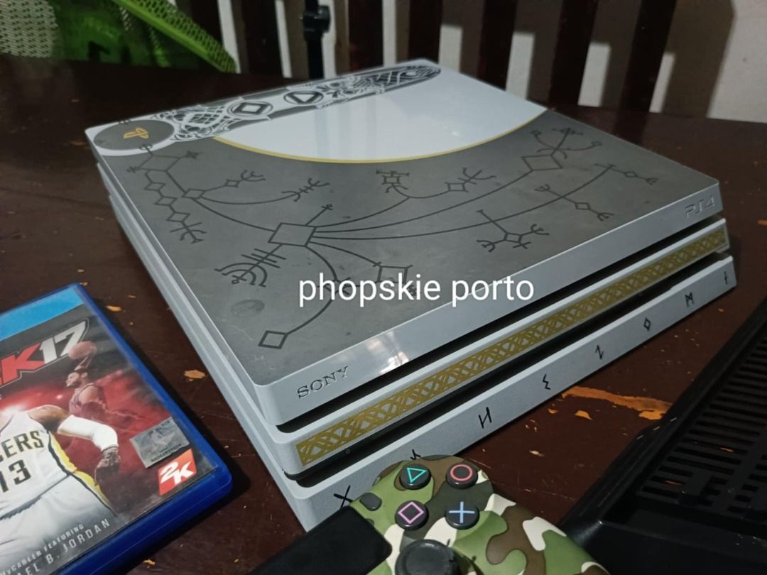 Sony Playstation 4 PS4 pro 1 tera 4K God of War edition, Video Gaming, Video Game Consoles ...