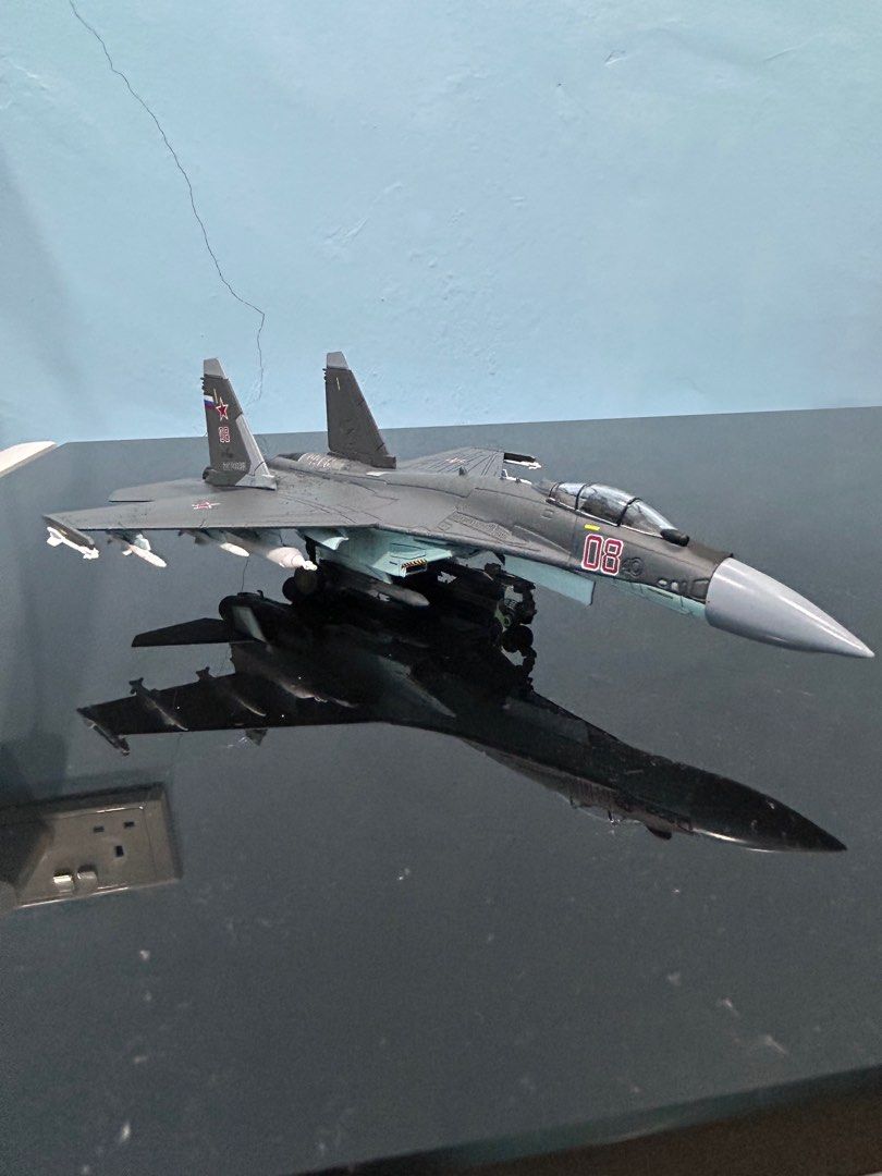 Sukhoi Su-35 (1:100) diecast model, Russian Air Force, Hobbies & Toys ...