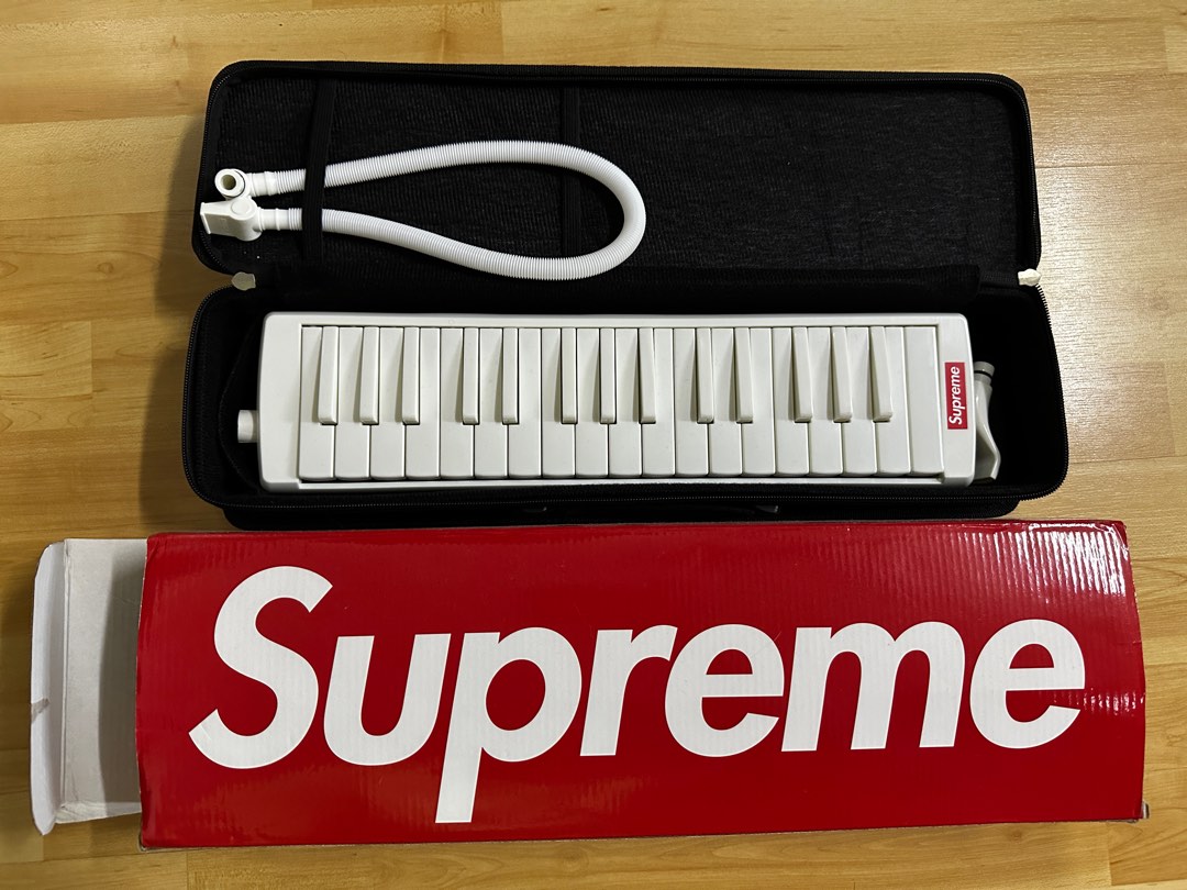 Supreme Hohner Melodica, Hobbies & Toys, Music & Media, Musical ...