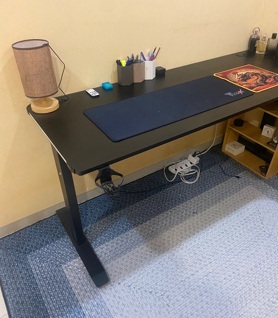 TMAX L160cm L-Shape Gaming Table Study Table Working Desk With RGB ...