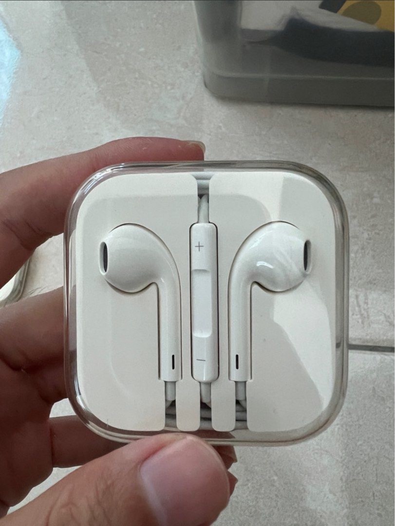 Used Original Apple Earpods Lightning Connector, Audio, Earphones on ...