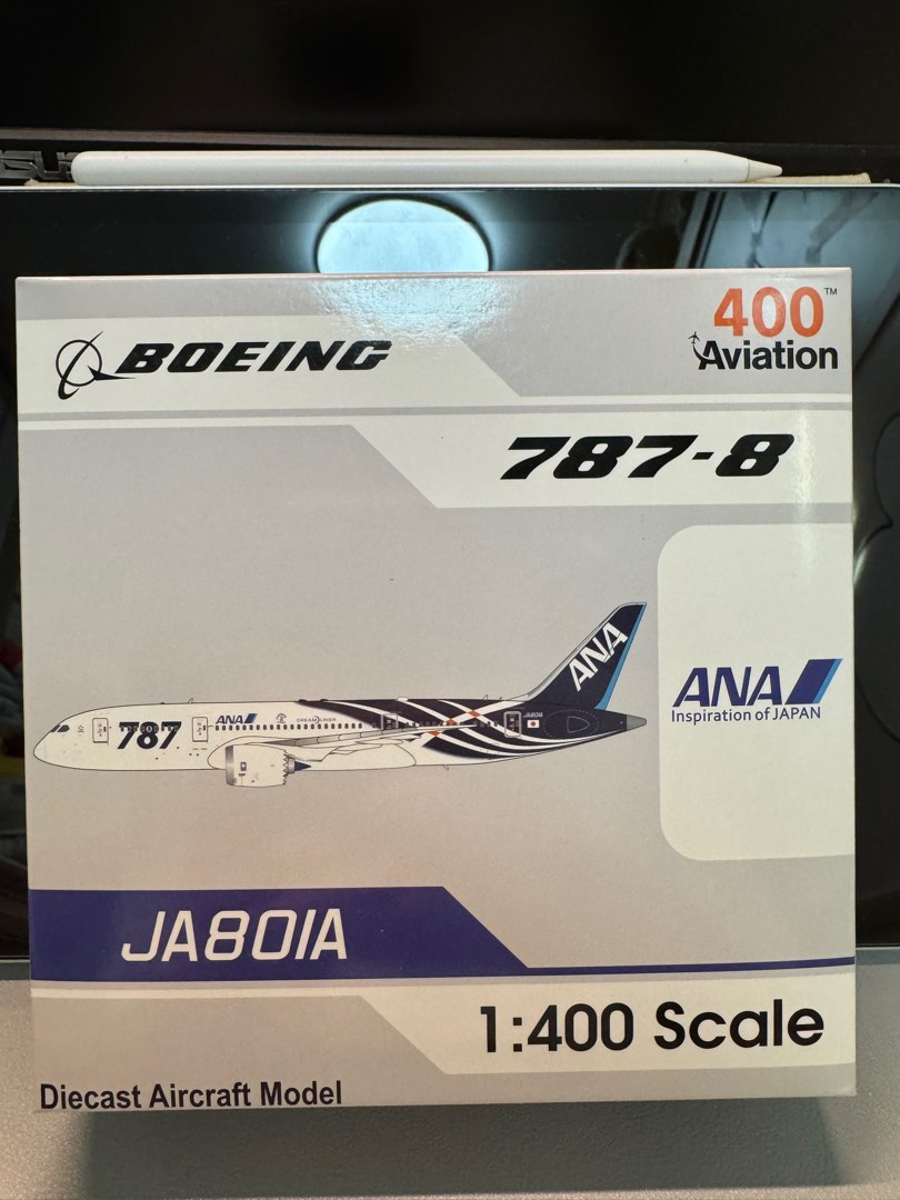 全日空輸 All Nippon Airways(ANA) 第一架波音787彩繪機 1st Boeing 787 Aviation400 1:400 B787-8飛機模型 JA801A, 家庭 ...