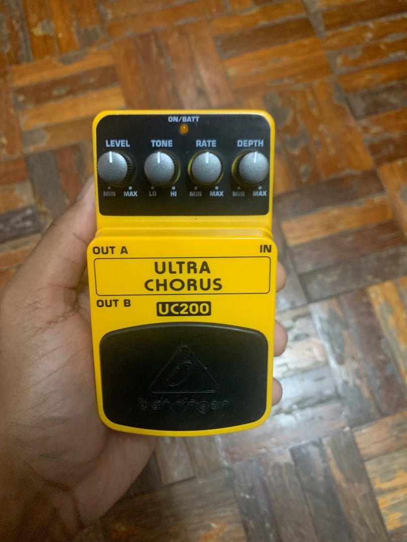 Behringer UC200 Ultra Chorus Pedal, Hobbies & Toys, Music & Media ...