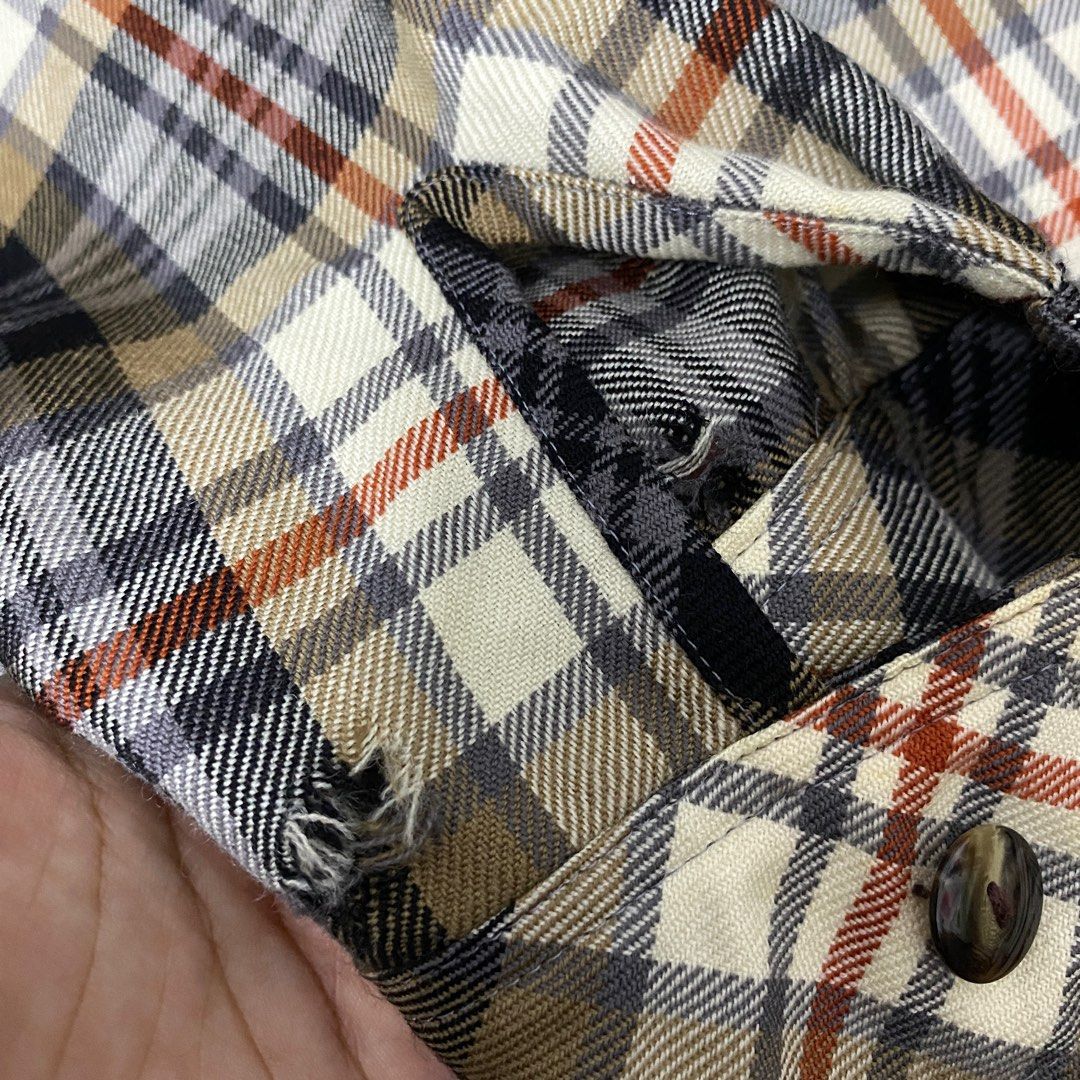 Flannel Cropped, Women's Fashion, Tops, Shirts on Carousell