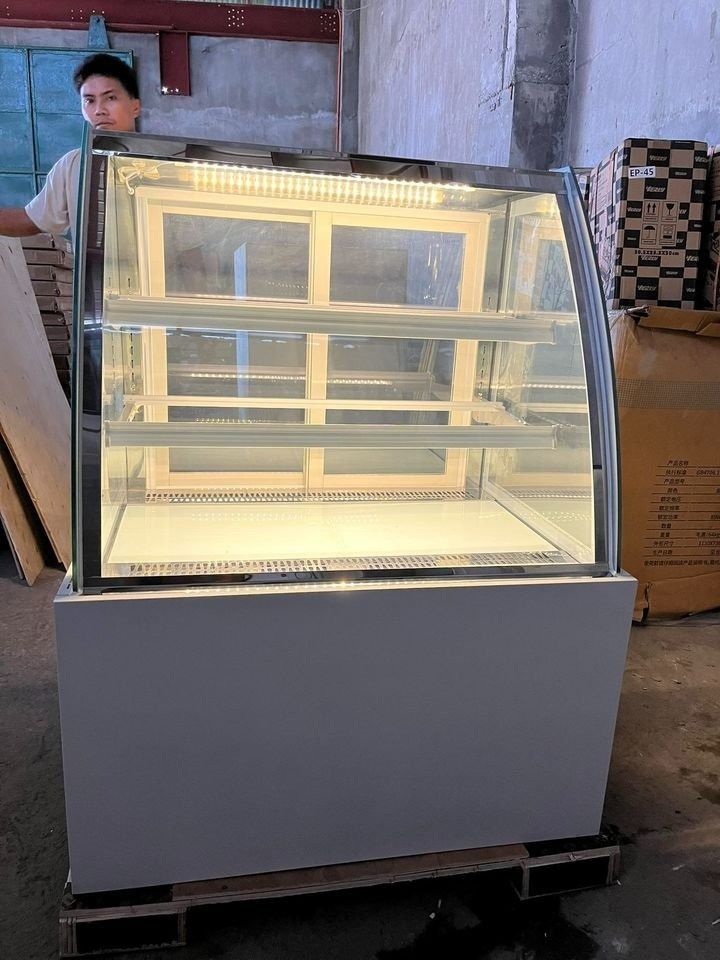 FLOOR TYPE /CURVE TYPE CAKE CHILLER (BLACK/WHITE), TV & Home Appliances ...