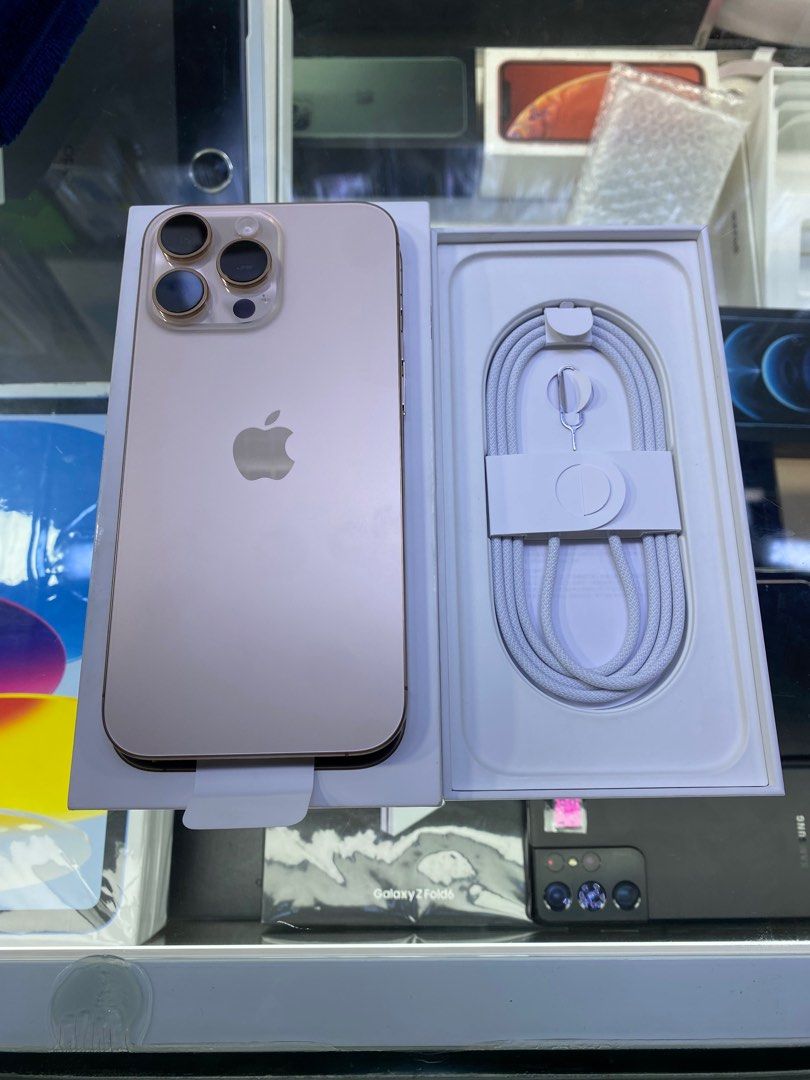 Iphone 16 Pro Max 1 Terabyte 5 cycle count Good as new, Mobile Phones ...