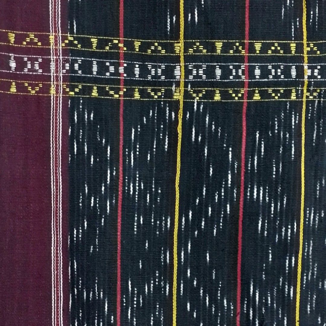 Kain Tenun Tradisional Ulos Kuno dan Langka - Kondisi Ada Lubang. Suku ...