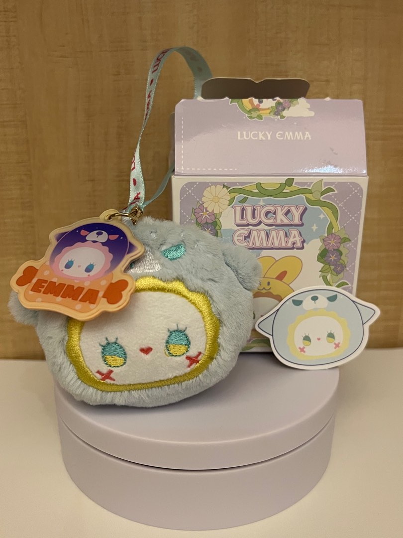 Lucky Emma Animal Kingdom: Dolphin, Hobbies & Toys, Toys & Games on ...