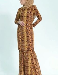 Nadzri Morshidi kurung RM30, Women's Fashion, Muslimah Fashion, Baju ...