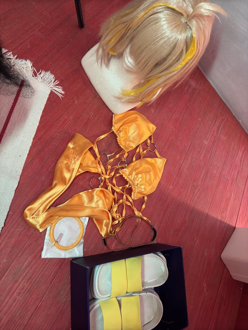 NIKKE elegg eggy bikini + default cosplay costumes + wig, Hobbies ...