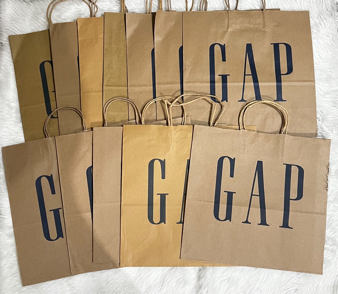 Original Gap Paper Bag Medium, Everything Else, Others on Carousell